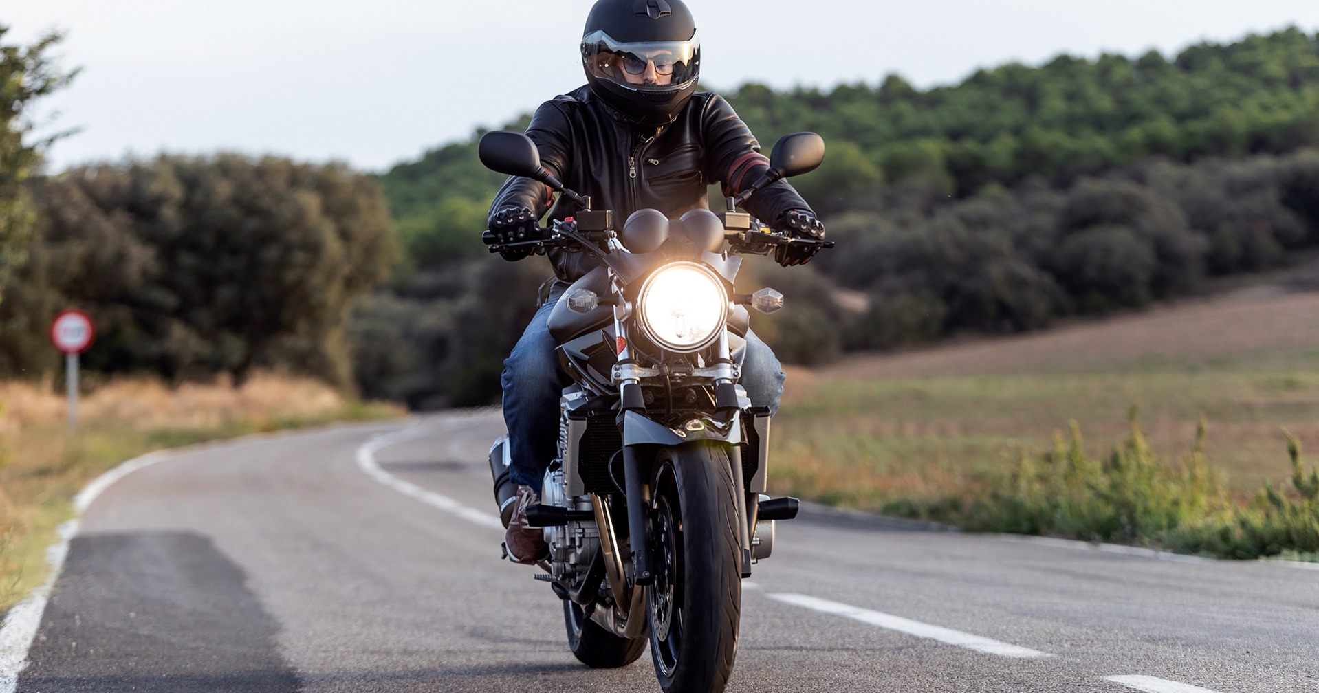 Motorrijden is populair: weer meer motoren verkocht in 2024 | Corstanje ...